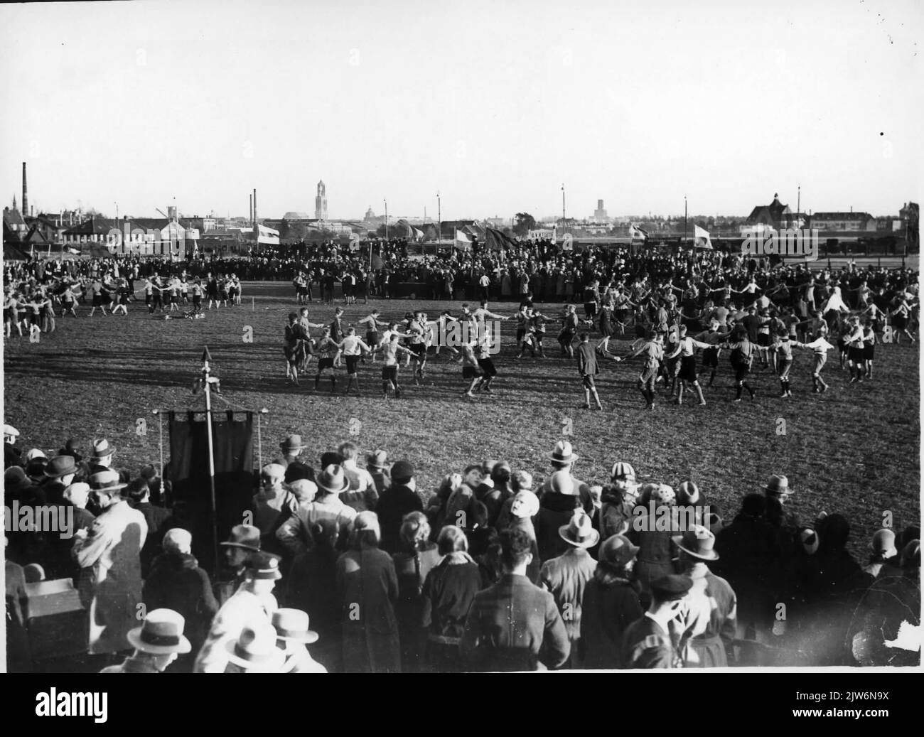 Folk dance on stage Black and White Stock Photos & Images - Alamy