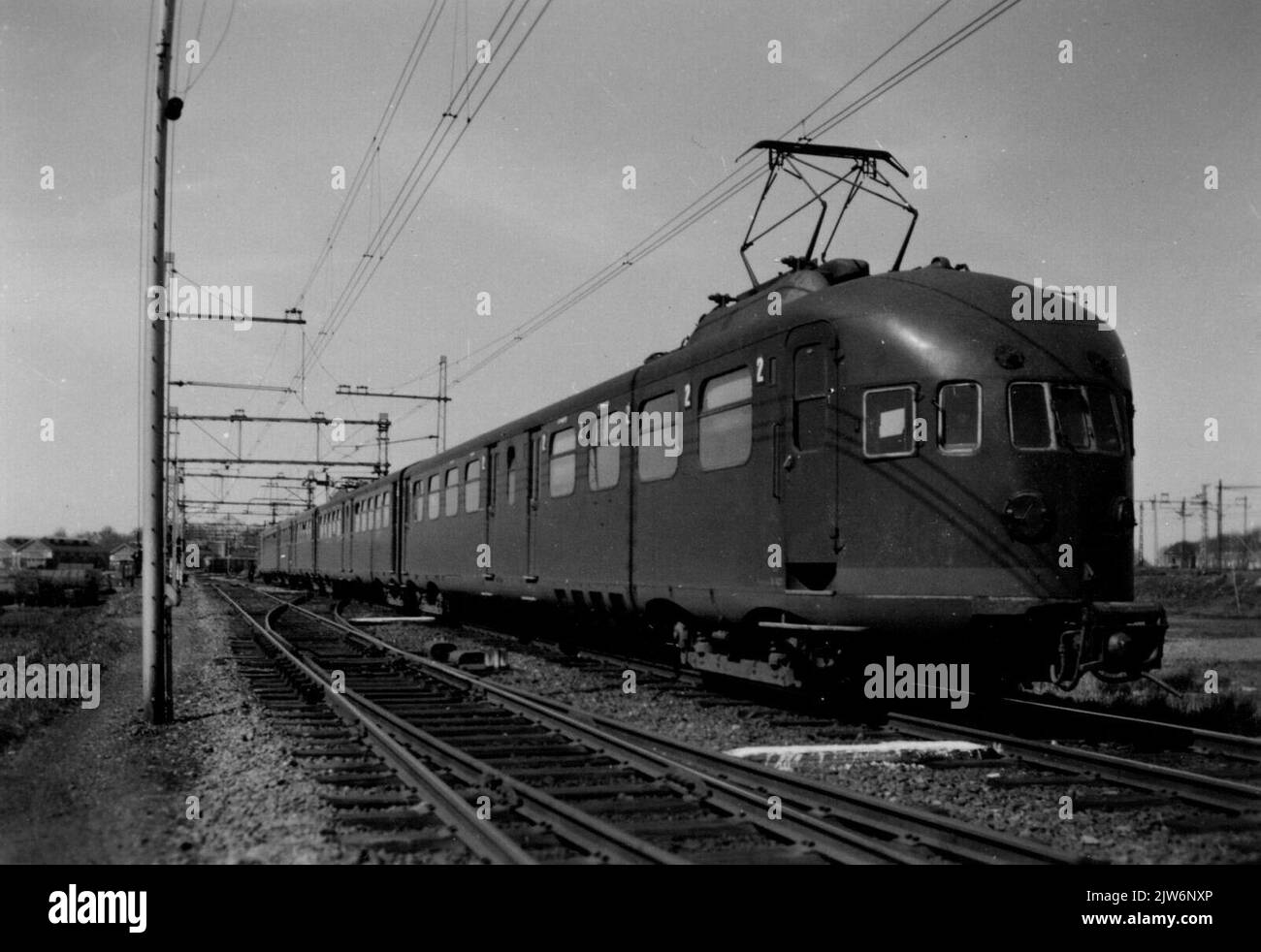 Image of the Electric train set no. 614 (Mat. 1936) of the N.S. in ...