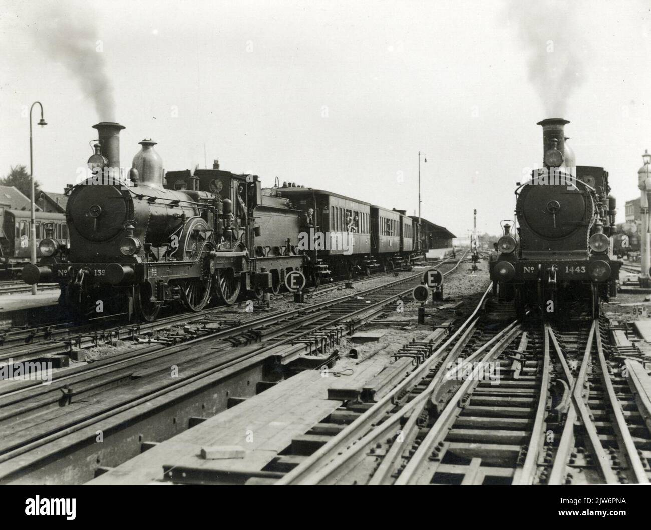 Image of a steam locomotive from the series 1300/1400 of the N.S. (left ...
