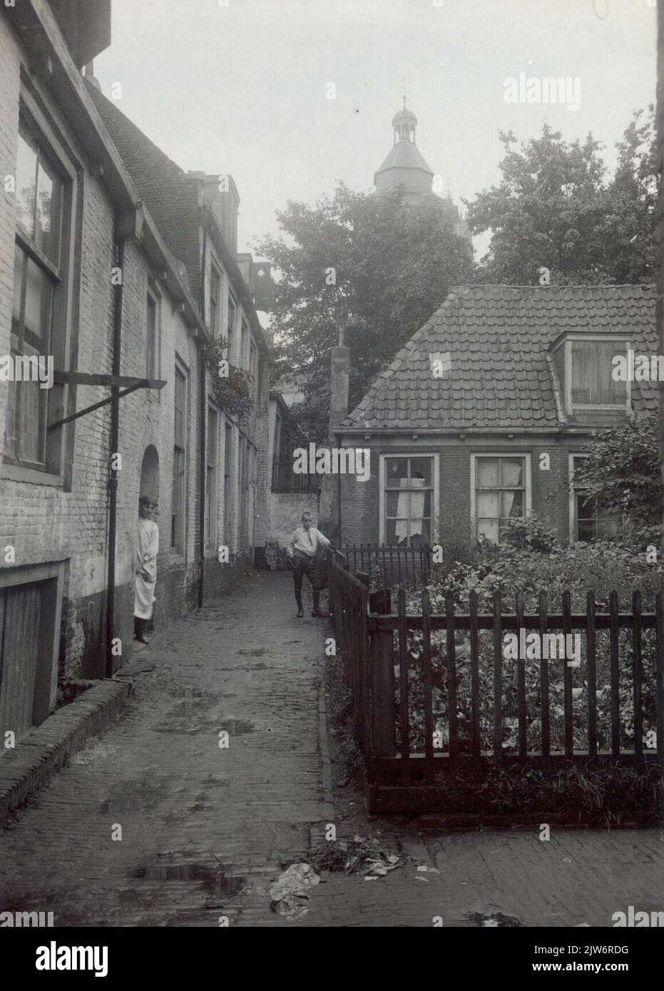 Face in the Bakkerpoort (Mariastraat) in Utrecht; In the background the ...