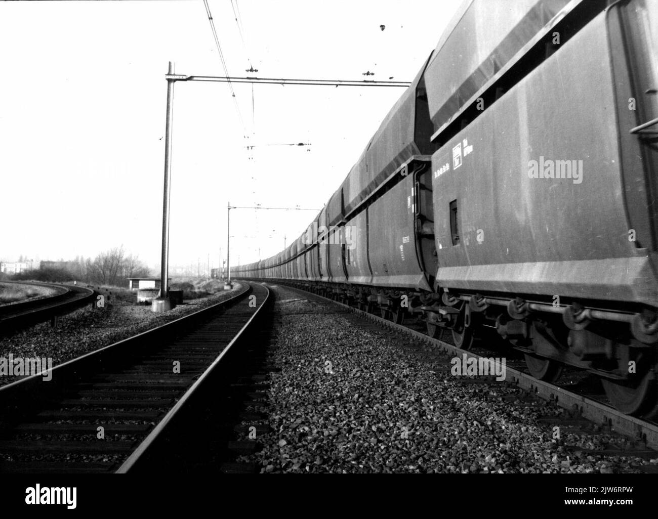 Image of an ore train at Velperbroek connection in Arnhem. On the left ...