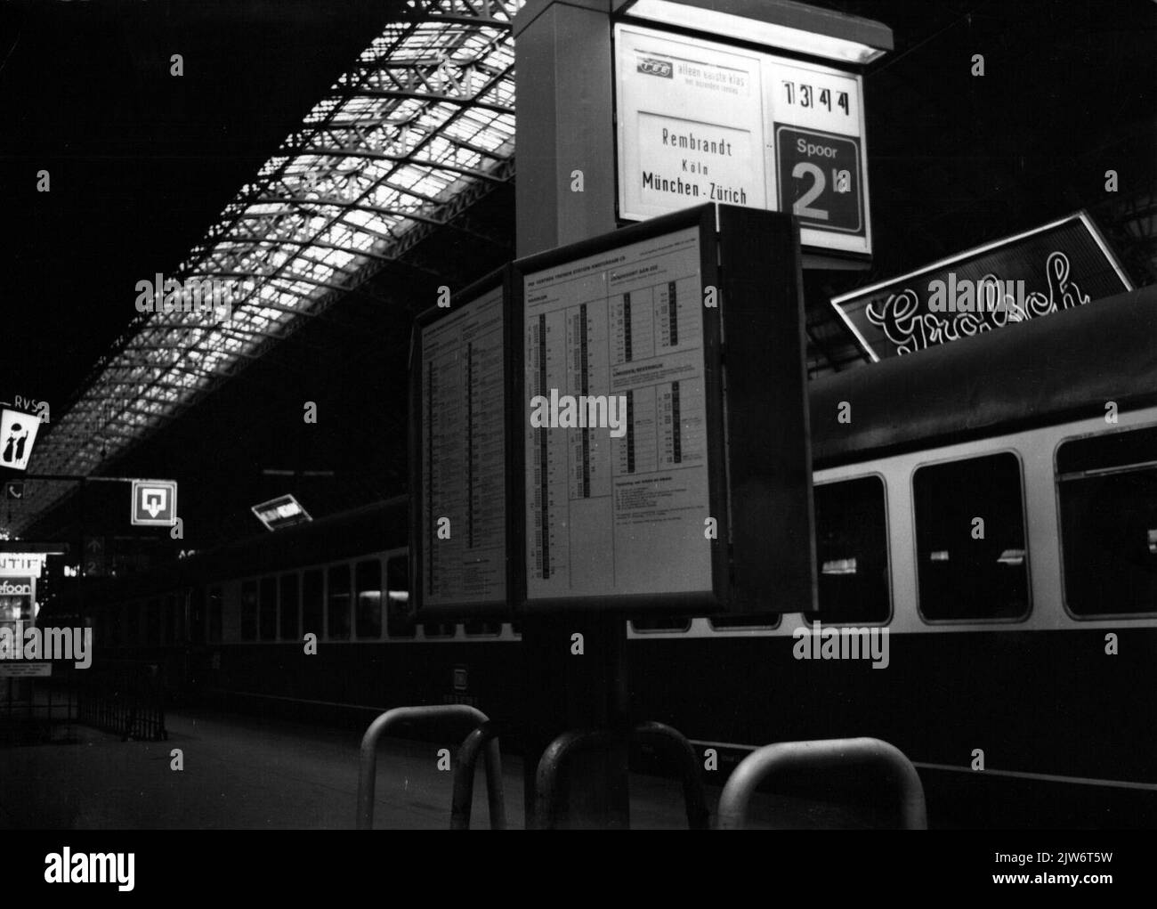 Image of a departure time board and a CTA bin (central train indicator ...