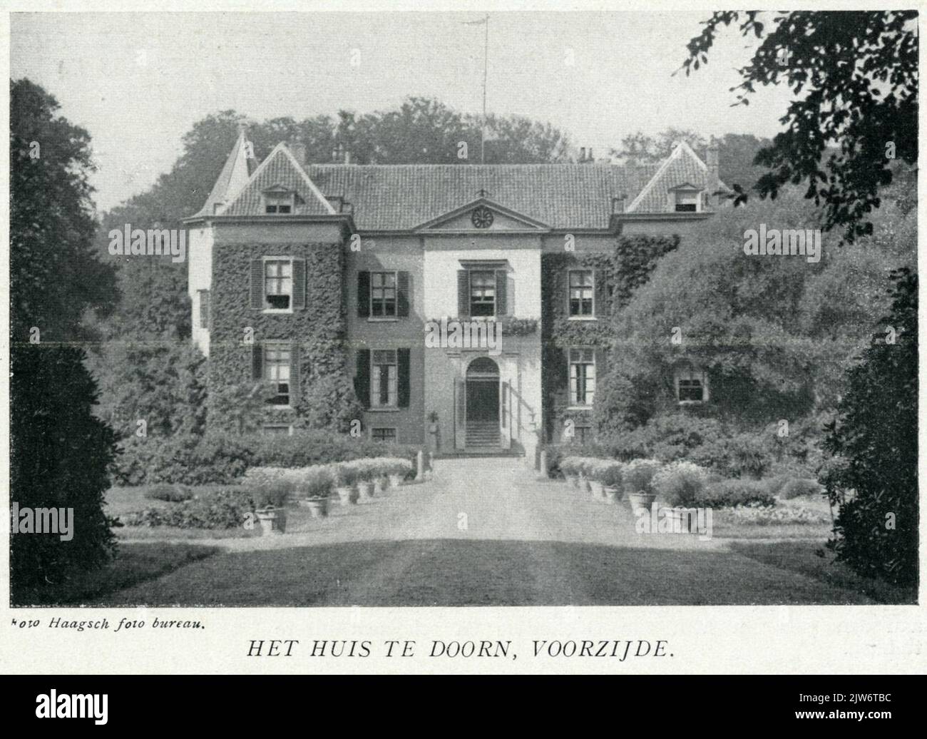 House doorn hi-res stock photography and images - Alamy