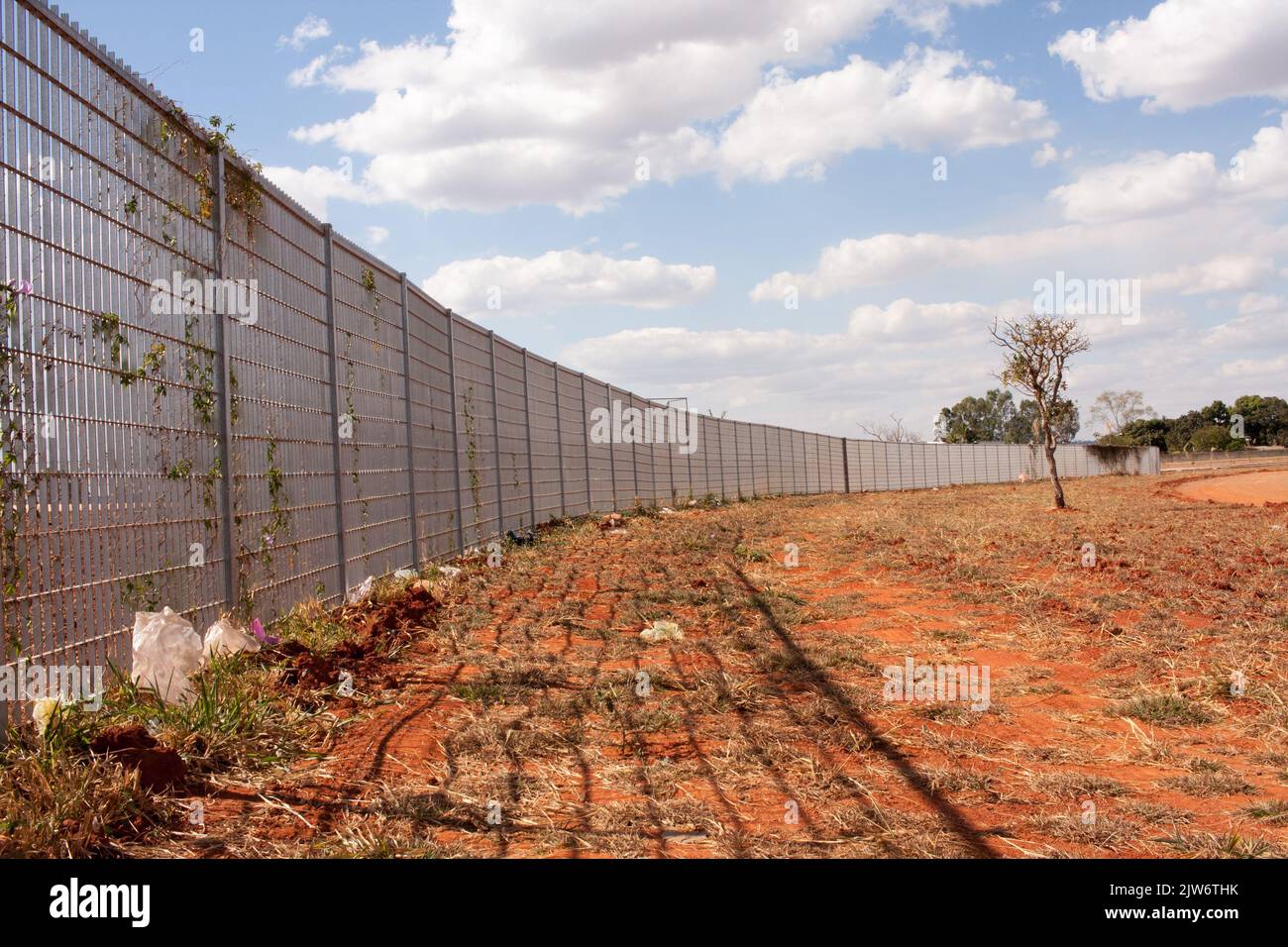 The Heavy Duty Metal Fencing that goes around all of Brule Marx Park in ...