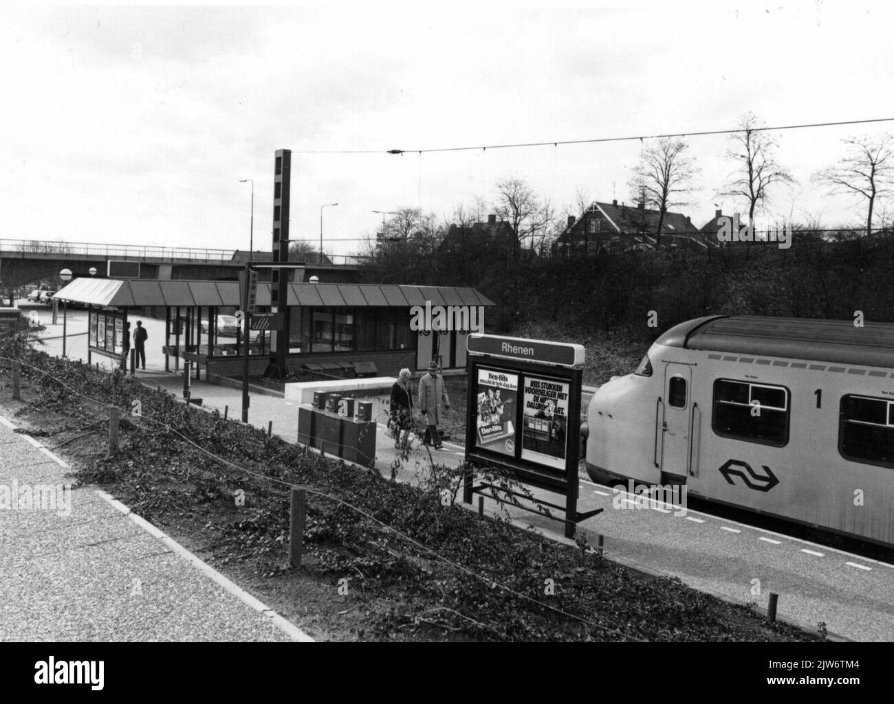 View of the N.S. station Rhenen in Rhenen with the electric train set ...