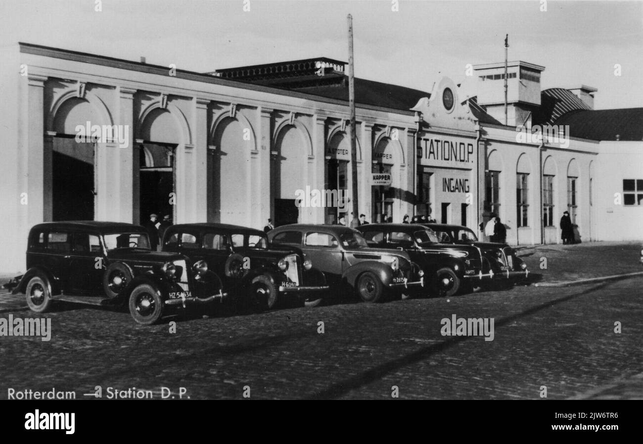 View of the temporary entrance of the N.S. station Rotterdam D.P. in ...