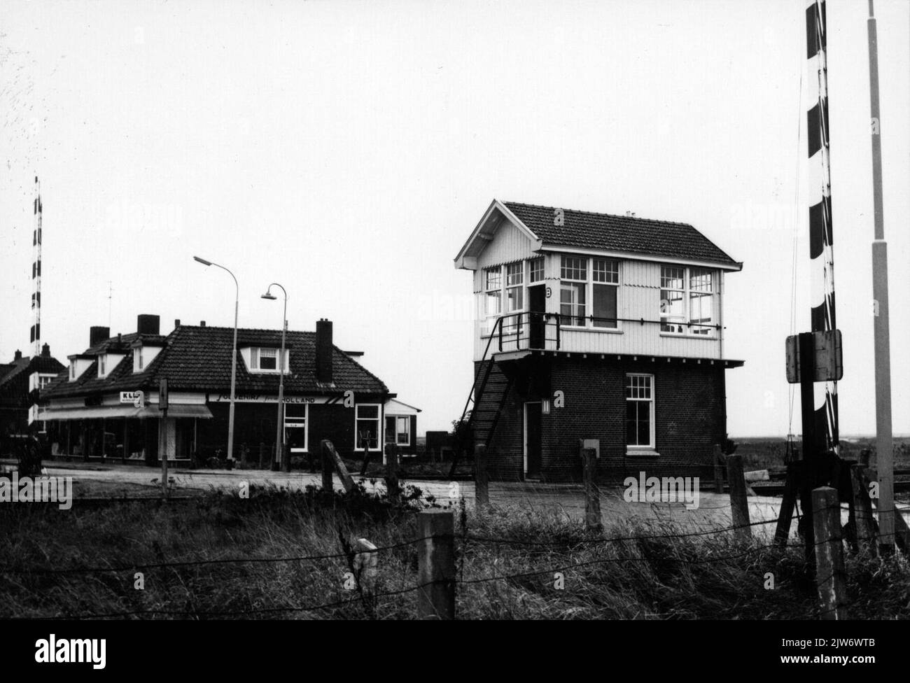 Image of the Seinhuis at the N.S. station Nieuweschans in Nieuweschans ...