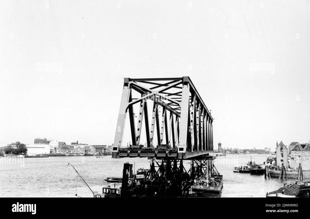 Image transport bridge part Black and White Stock Photos & Images - Alamy