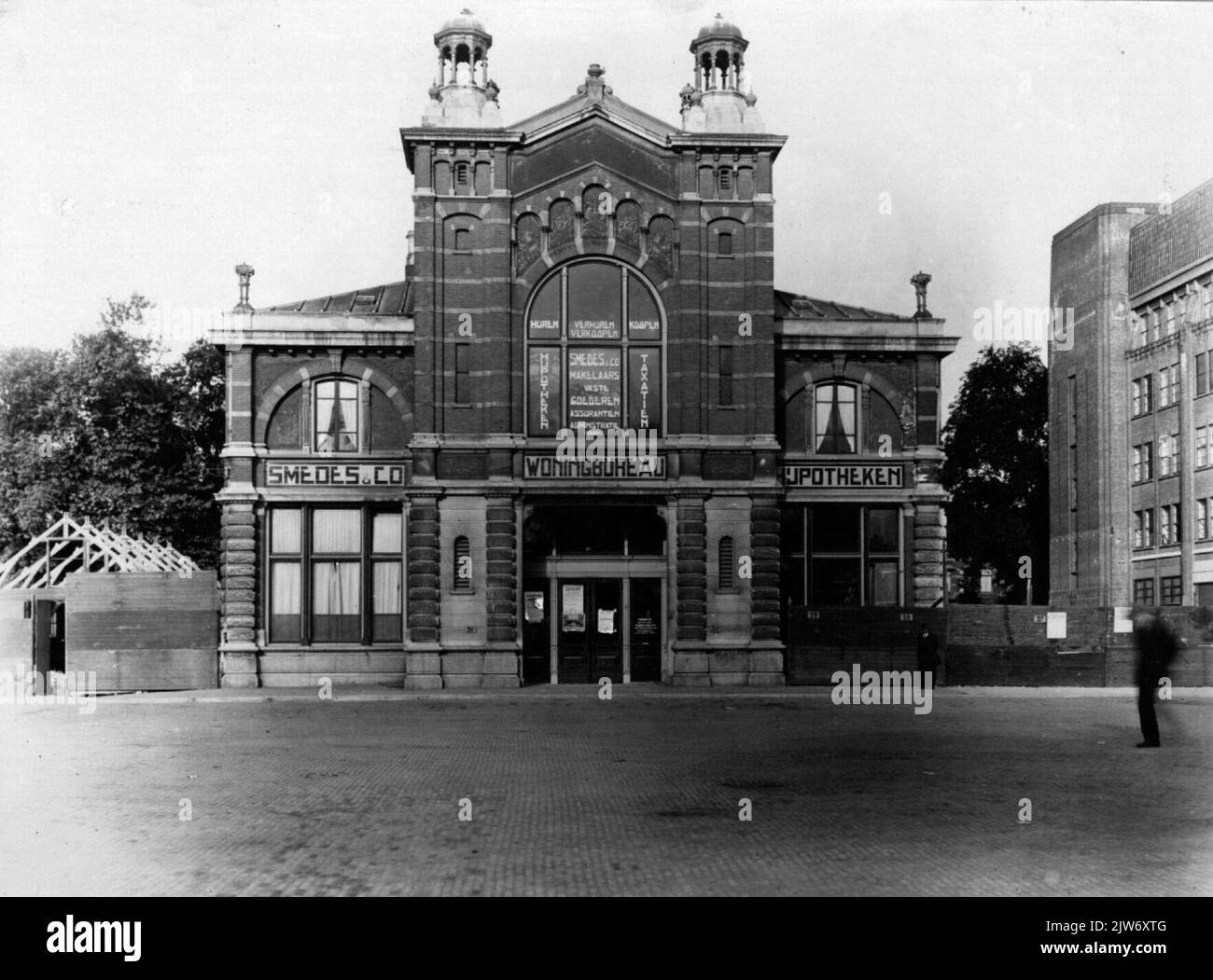 View of the facade of the Korenbeurs (Vredenburg 51) in Utrecht.n.b ...