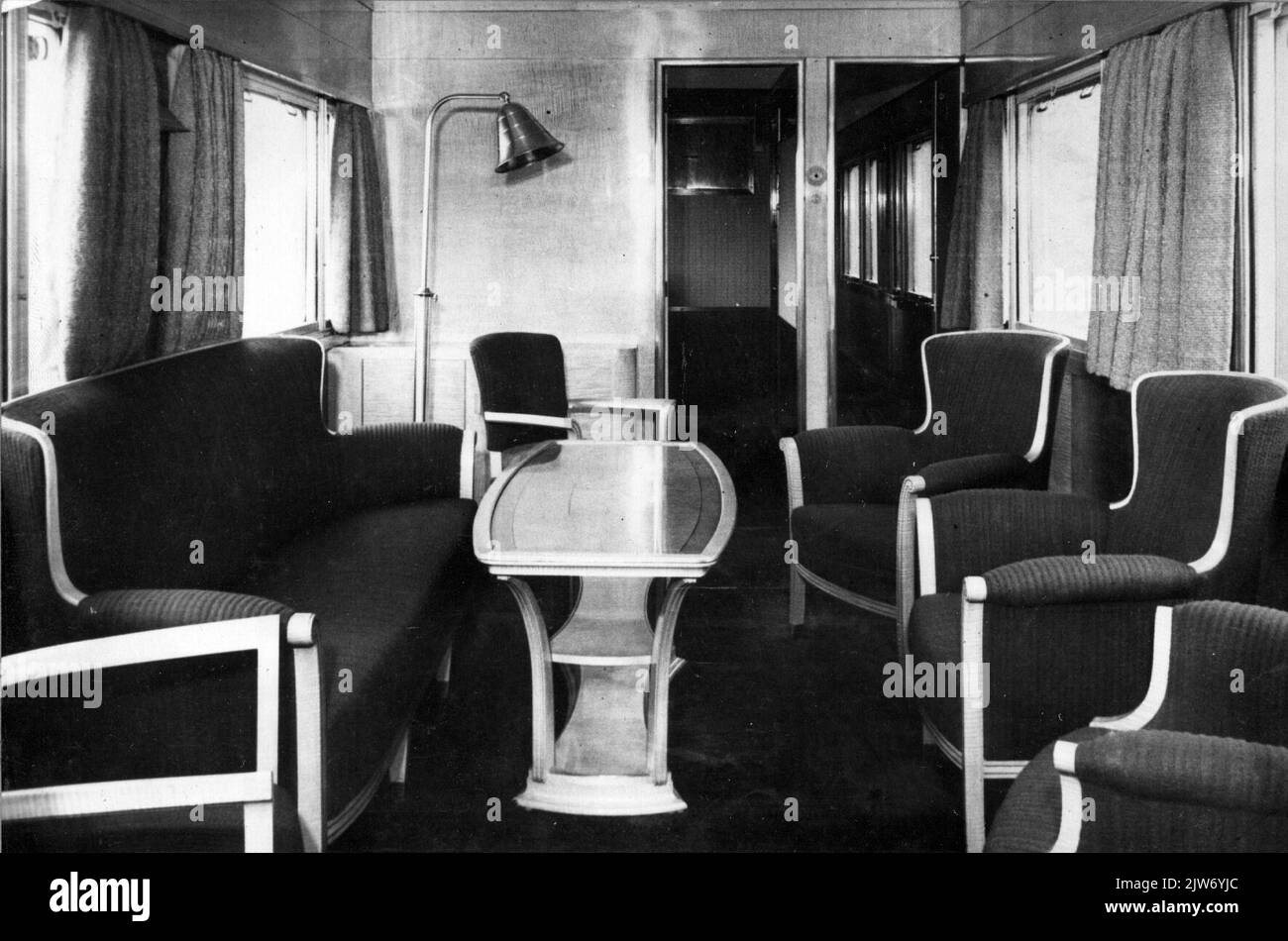 Royal receiving room hi-res stock photography and images - Alamy