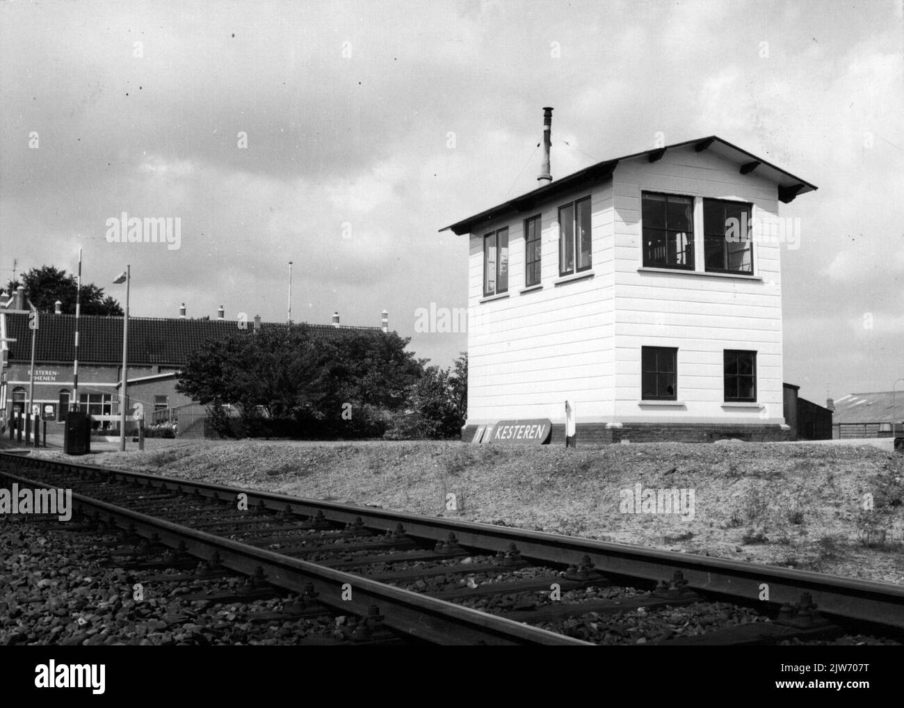 Image of the Seinhuis at the N.S. station Kesteren-Rhenen in Kesteren ...