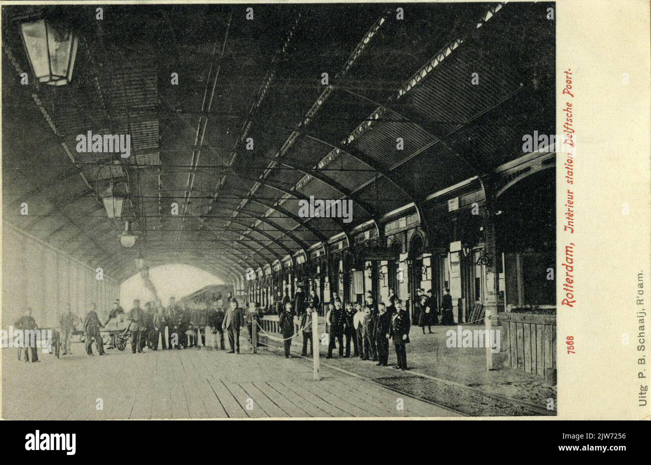 Rotterdam delftsche poort station hi-res stock photography and images ...