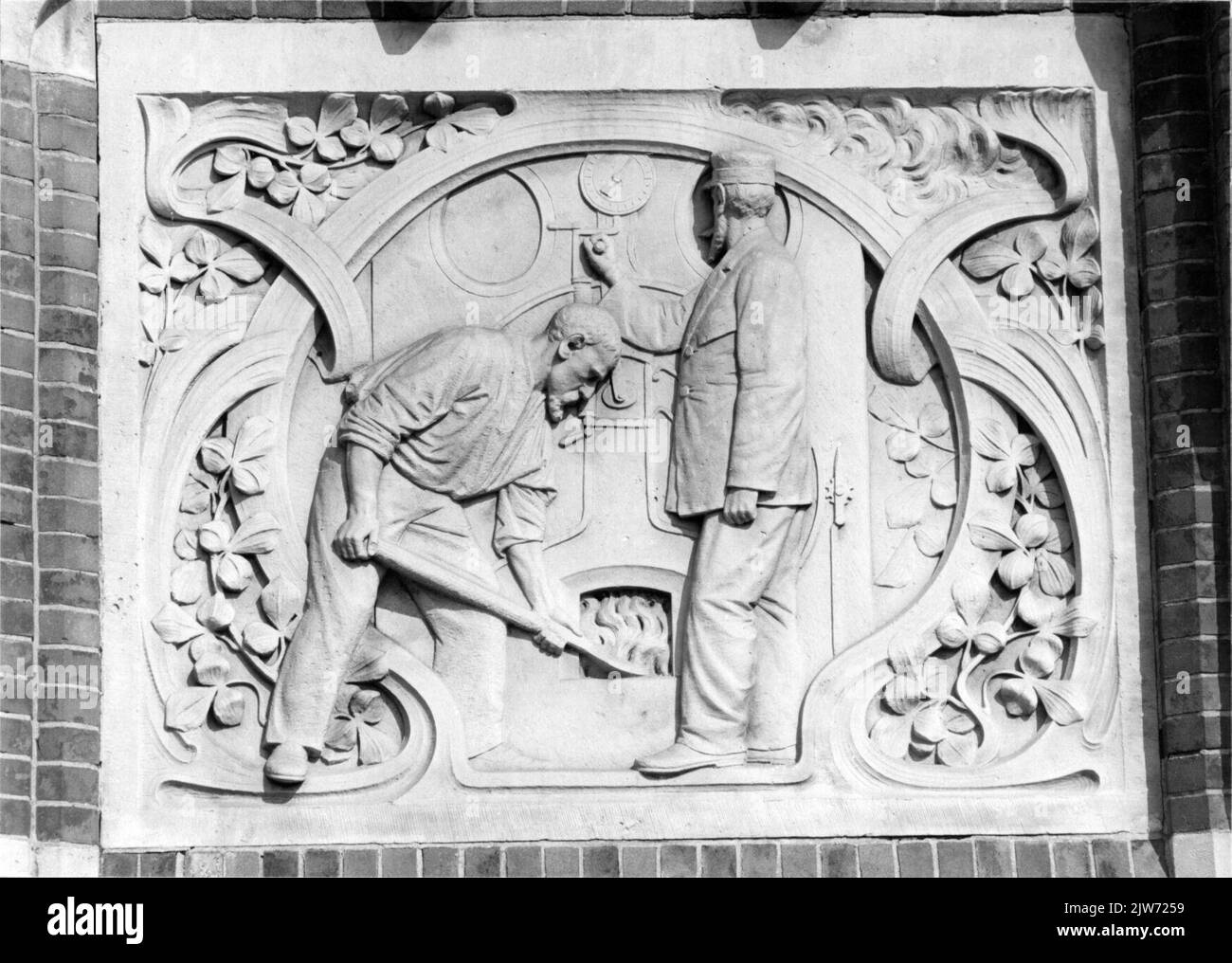 Image of a relief, representing locomotive personnel on the base plate ...
