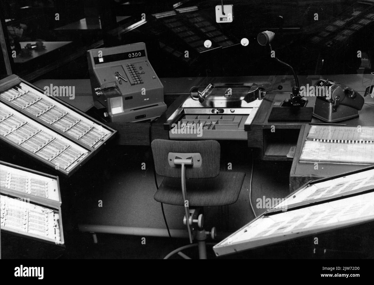 Interior of the N.S. station Eindhoven in Eindhoven: Place map office ...