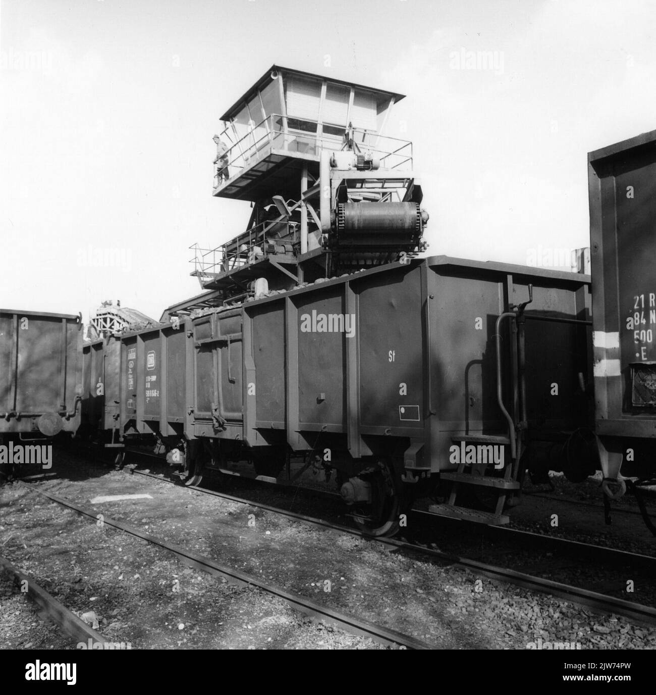 Image of the overloading of beets in open freight wagons at the ...