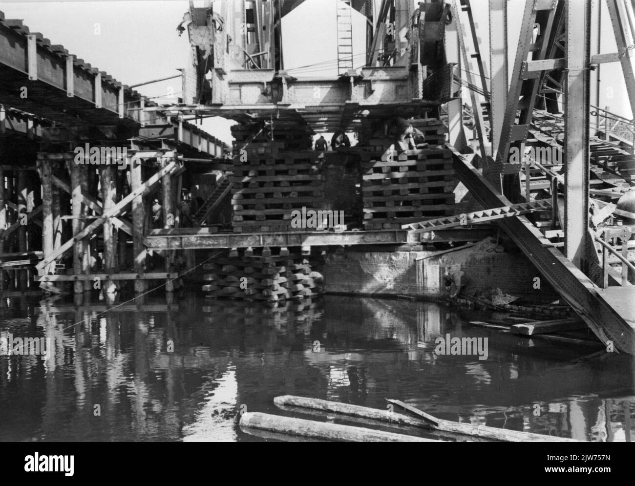 View of the railway bridge over the Zuid Willemsvaart in Weert Stock ...