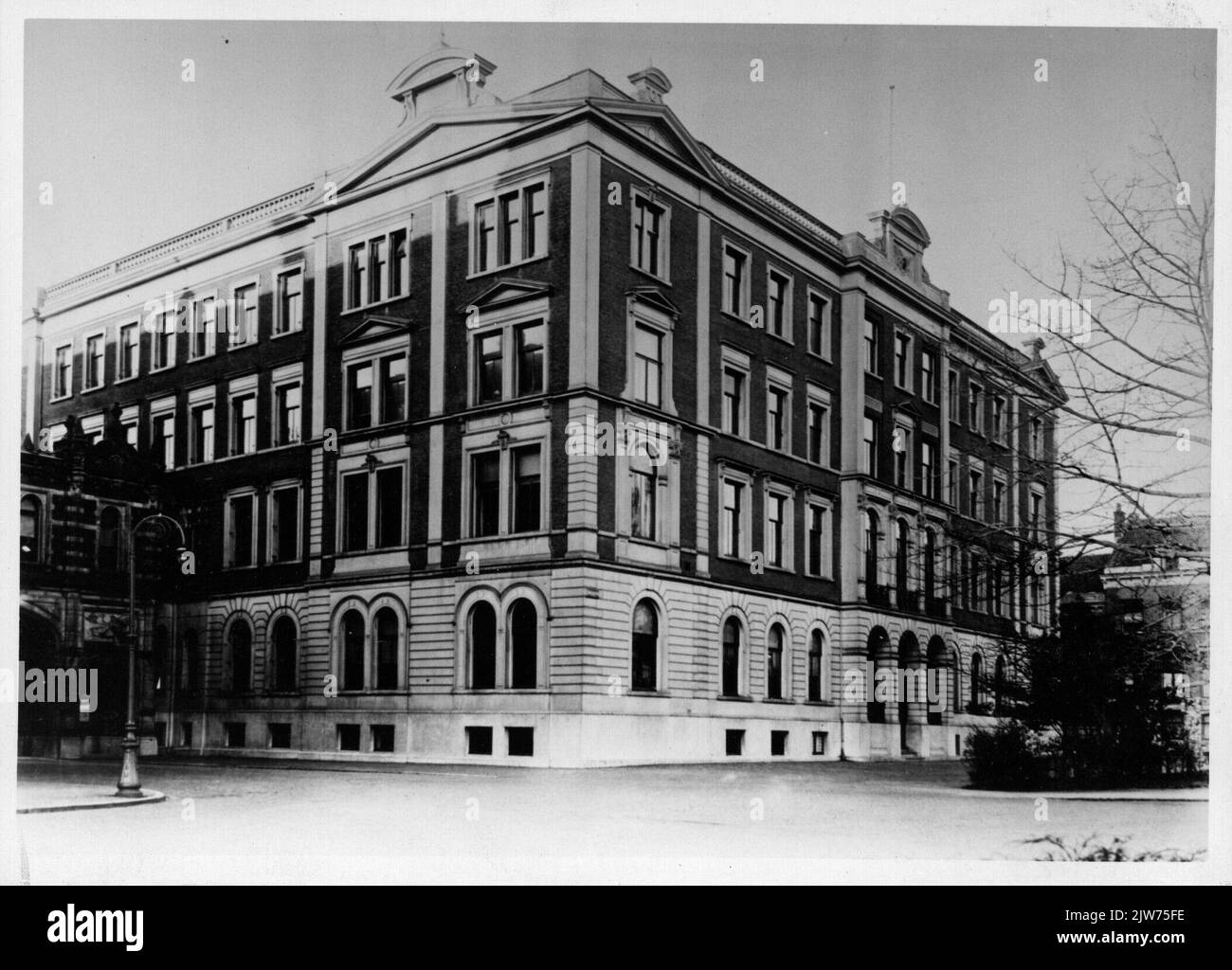 View of the front and side walls of the main building I (HGB I ...