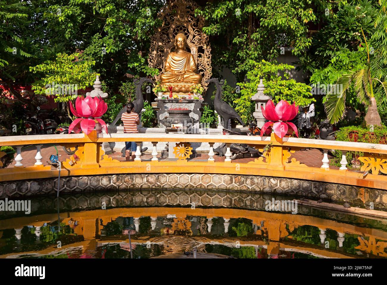 Du Hang Pagoda, Hai Phong, Vietnam Stock Photo - Alamy