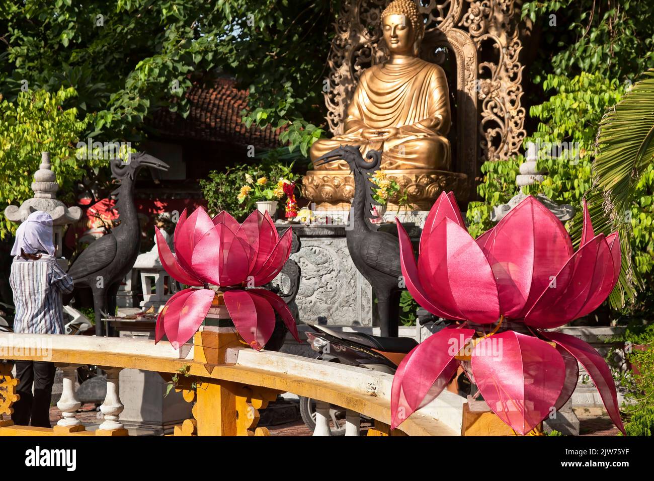 Du Hang Pagoda, Hai Phong, Vietnam Stock Photo - Alamy