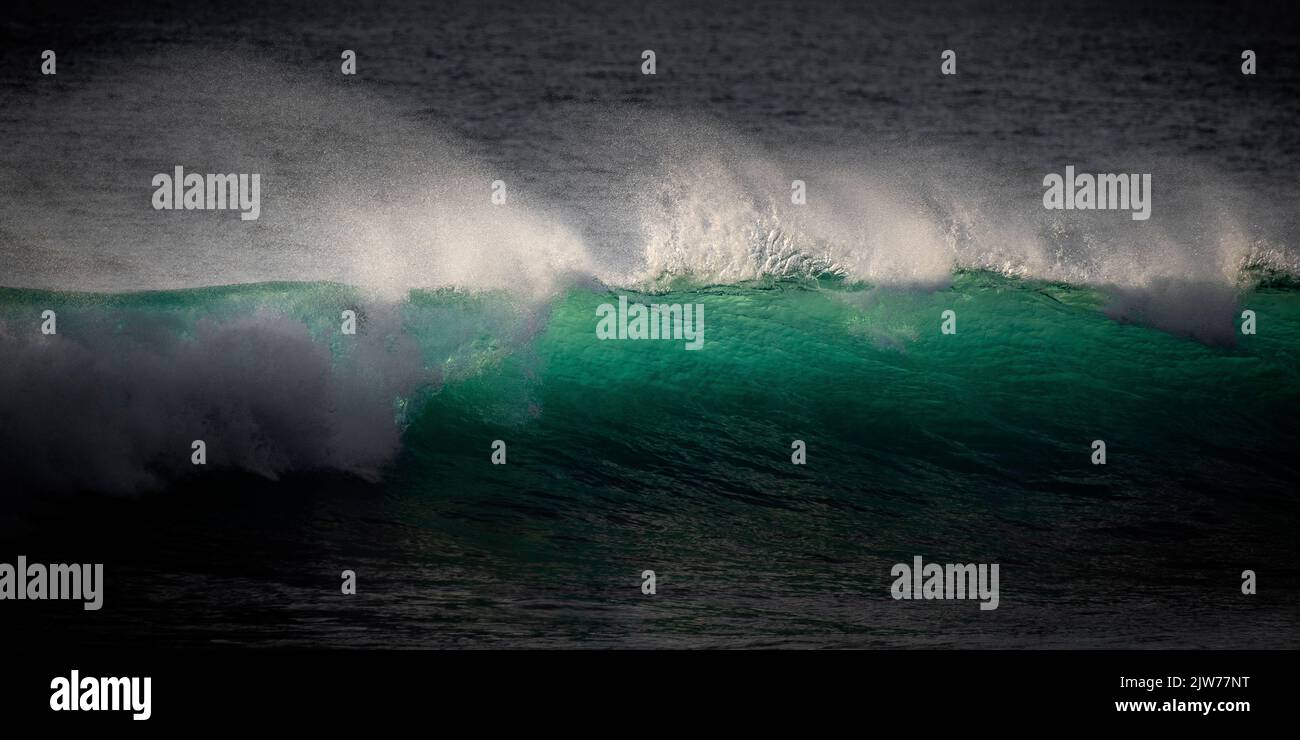 Stunning turquoise aqua waves barrelling into from Porthleven reef ...