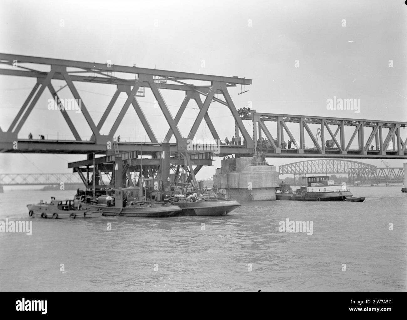 Image of entering a new bridge part of the railway bridge over the ...