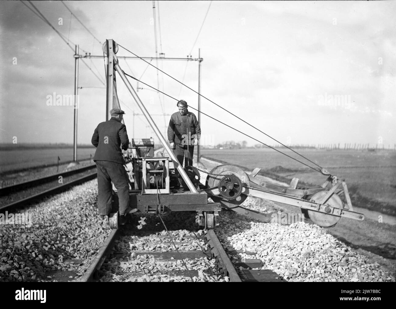 Spreading machine Black and White Stock Photos & Images - Alamy