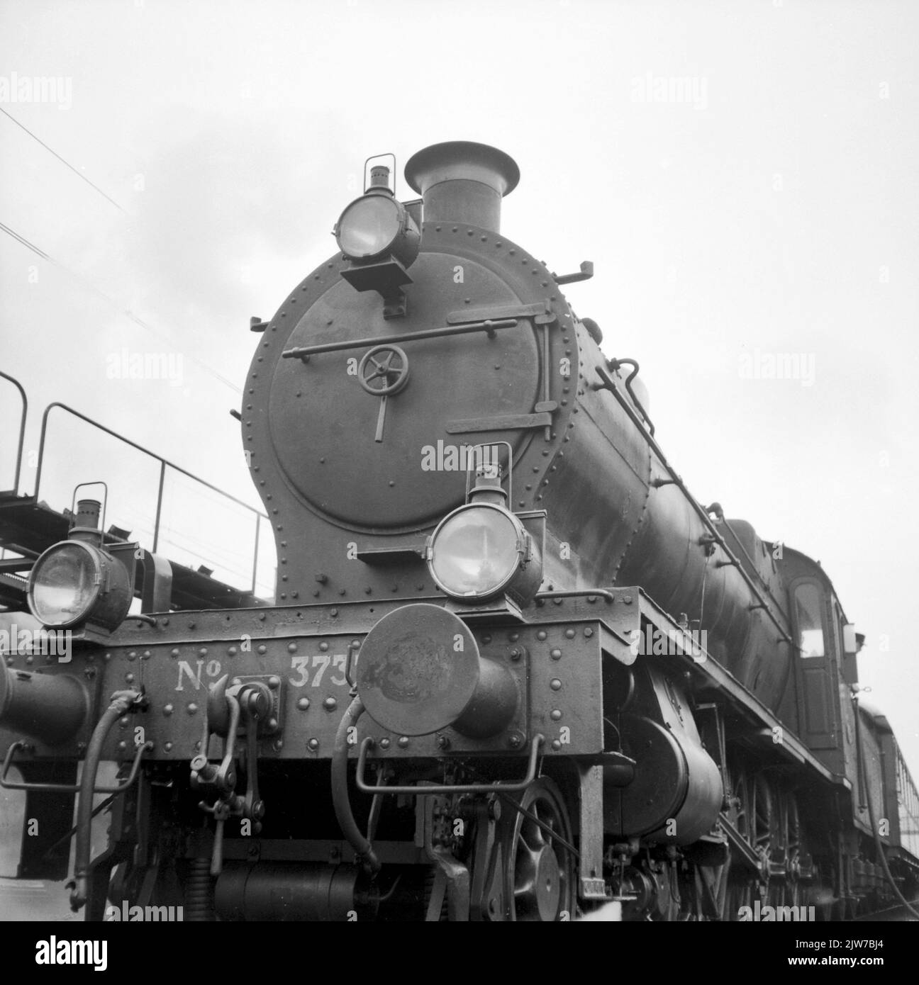 Image of the steam locomotive No. 3737 (series 3701-3815) of the N.S ...