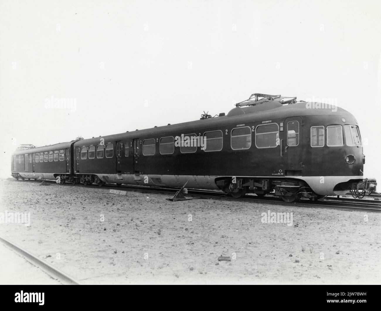 Image of the factory -new Electric train set no. 301 (Mat. 1940) of the ...