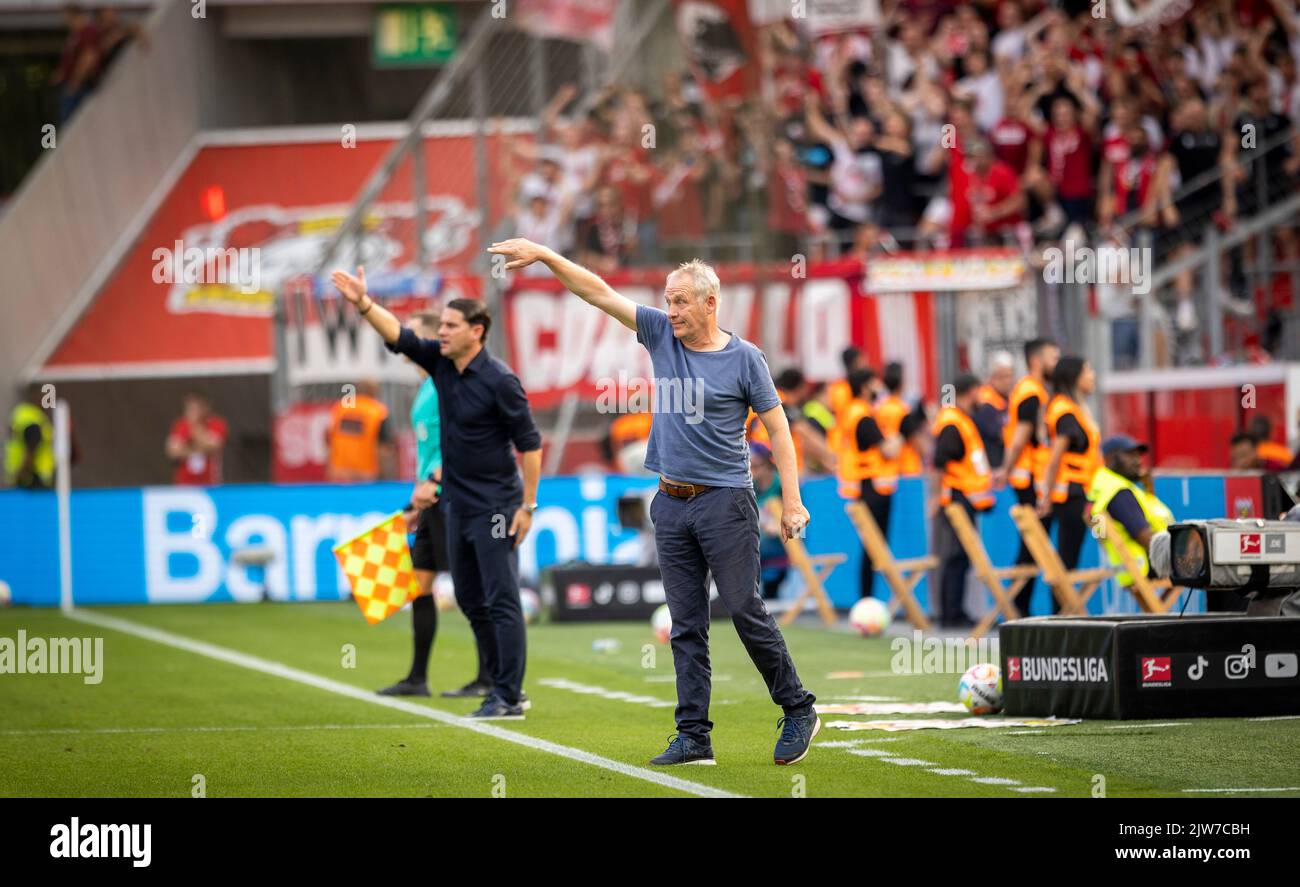 Trainer Christian Streich (SCF), Trainer Gerardo Seoane (Leverkusen ...