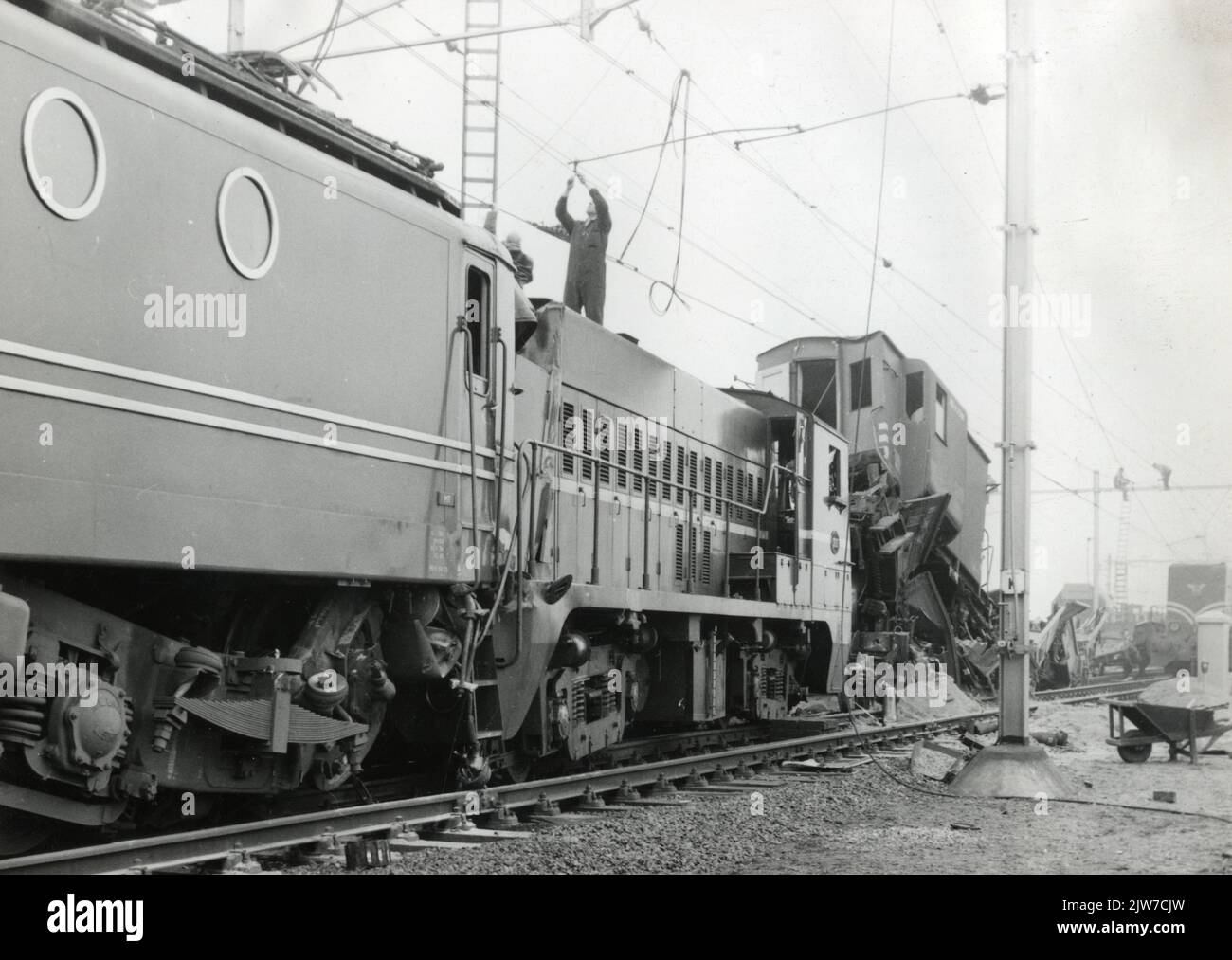 Image of the frontal collision between two freight trains near Harmelen ...