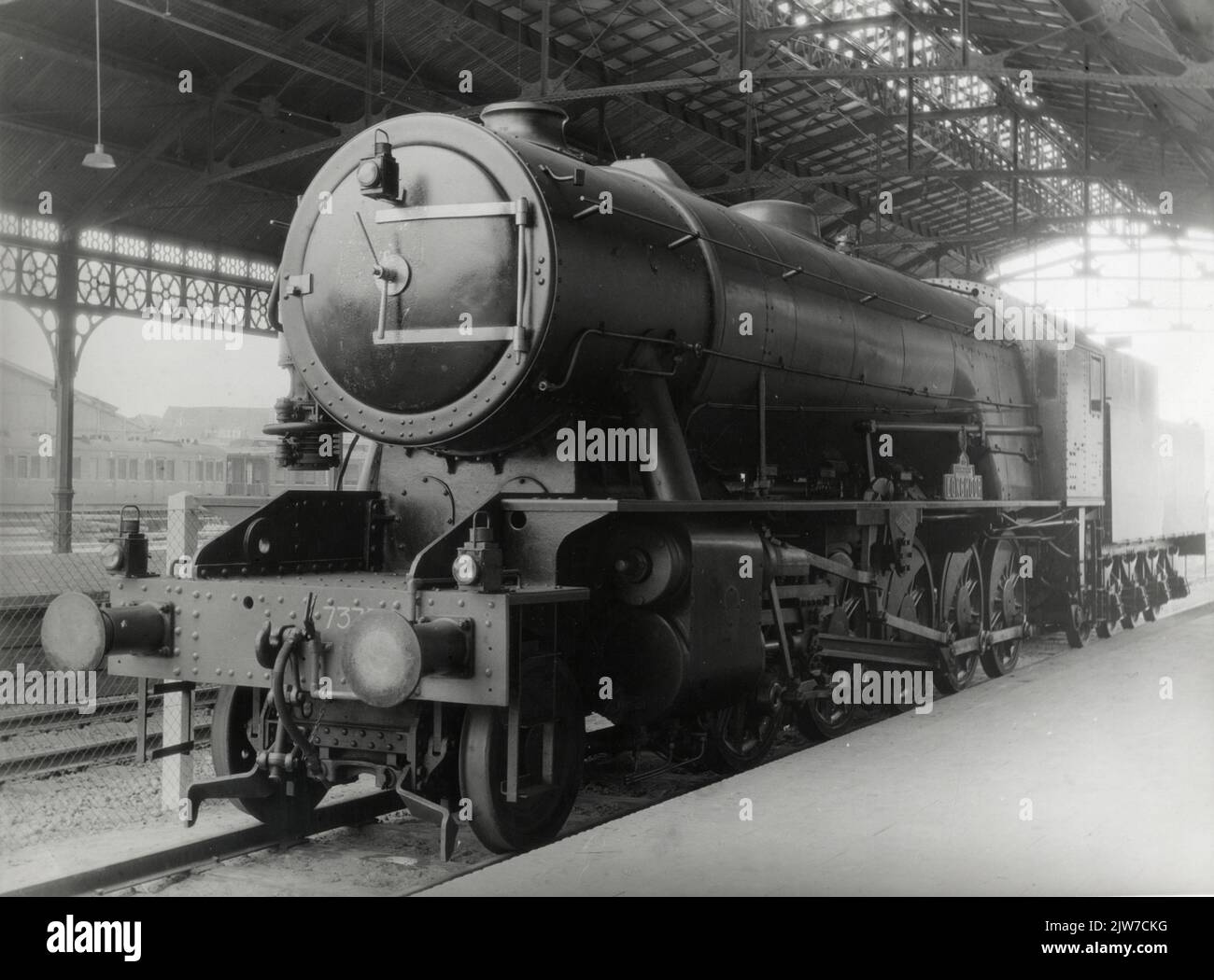 Image of the steam locomotive No. 73755 "Longmoor" of the British War ...