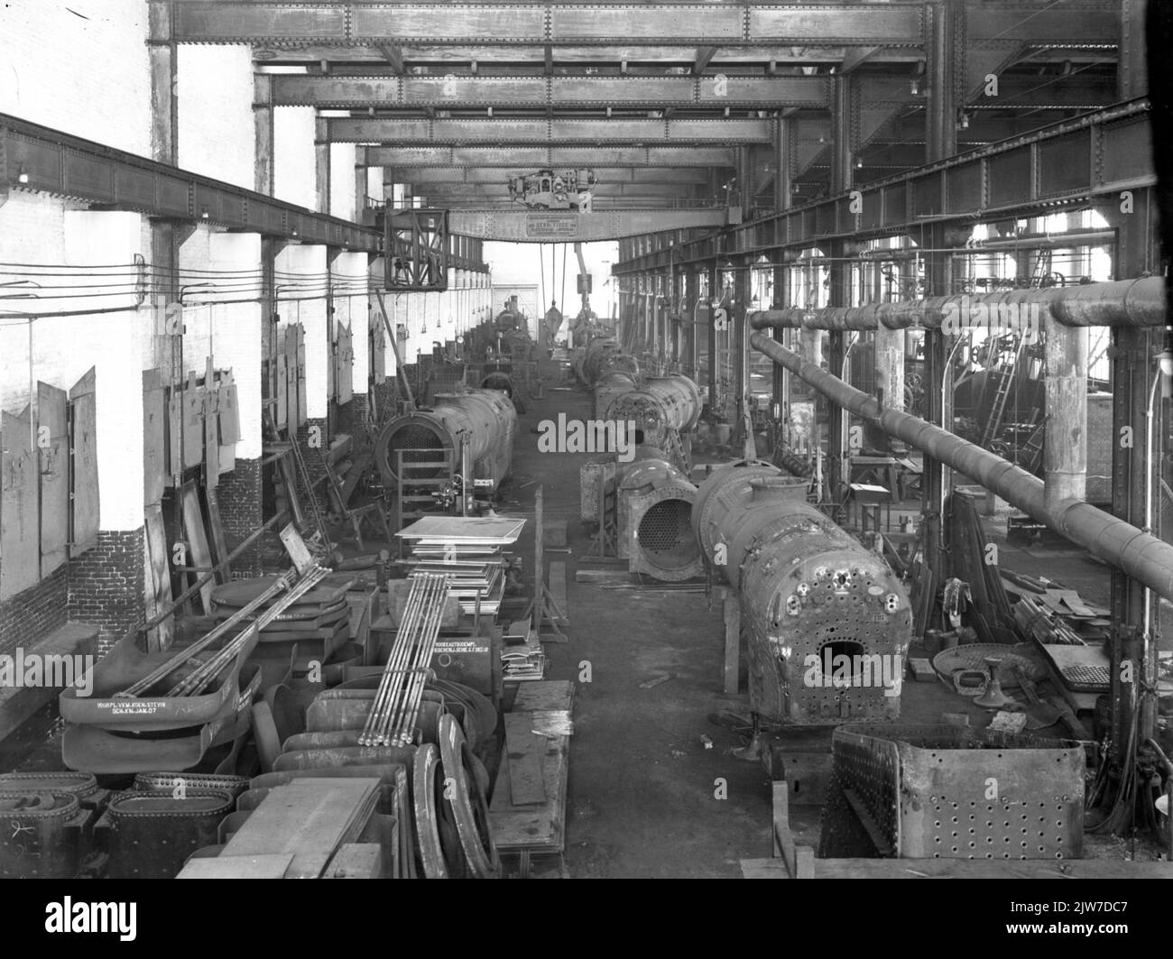Interior of the central workshop of the H.S.M. in Haarlem: Ketelmakerij ...