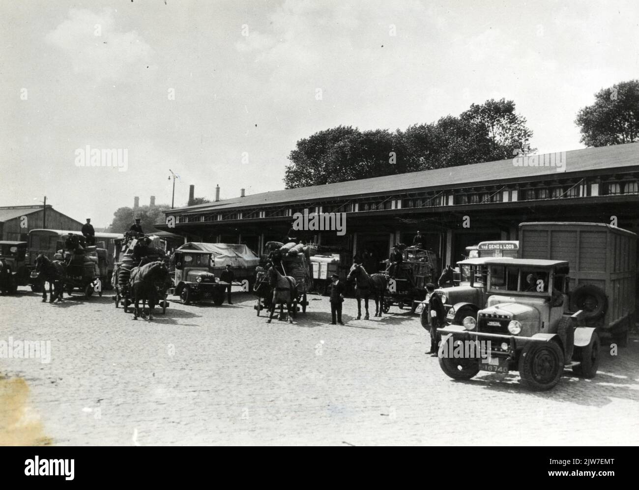 View of the goods shed by Van Gend & Loos in Amsterdam Doklaan, with ...