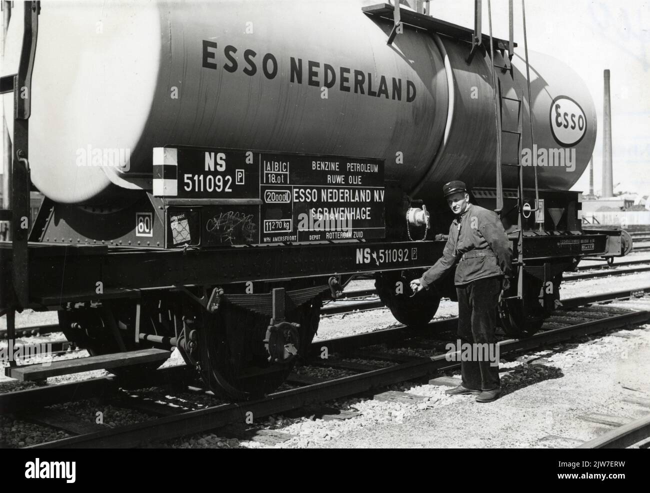 Image of a shunter of N.S. who demonstrates the looser of Ketelwagen no ...