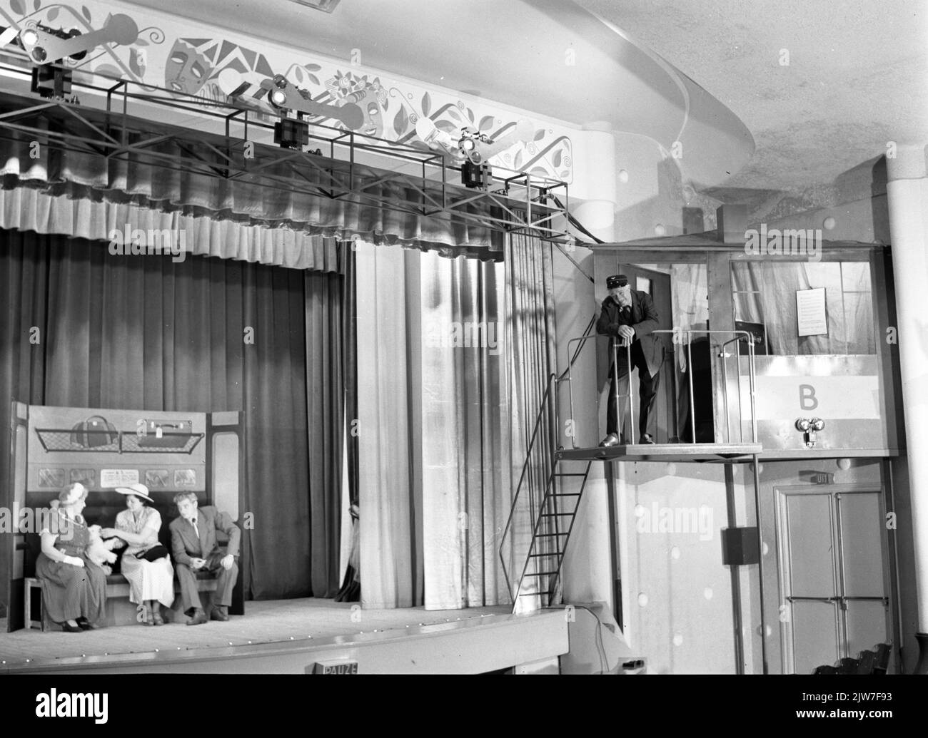 Image of a scene from the program "ABC Expres" of the ABC cabaret Stock ...