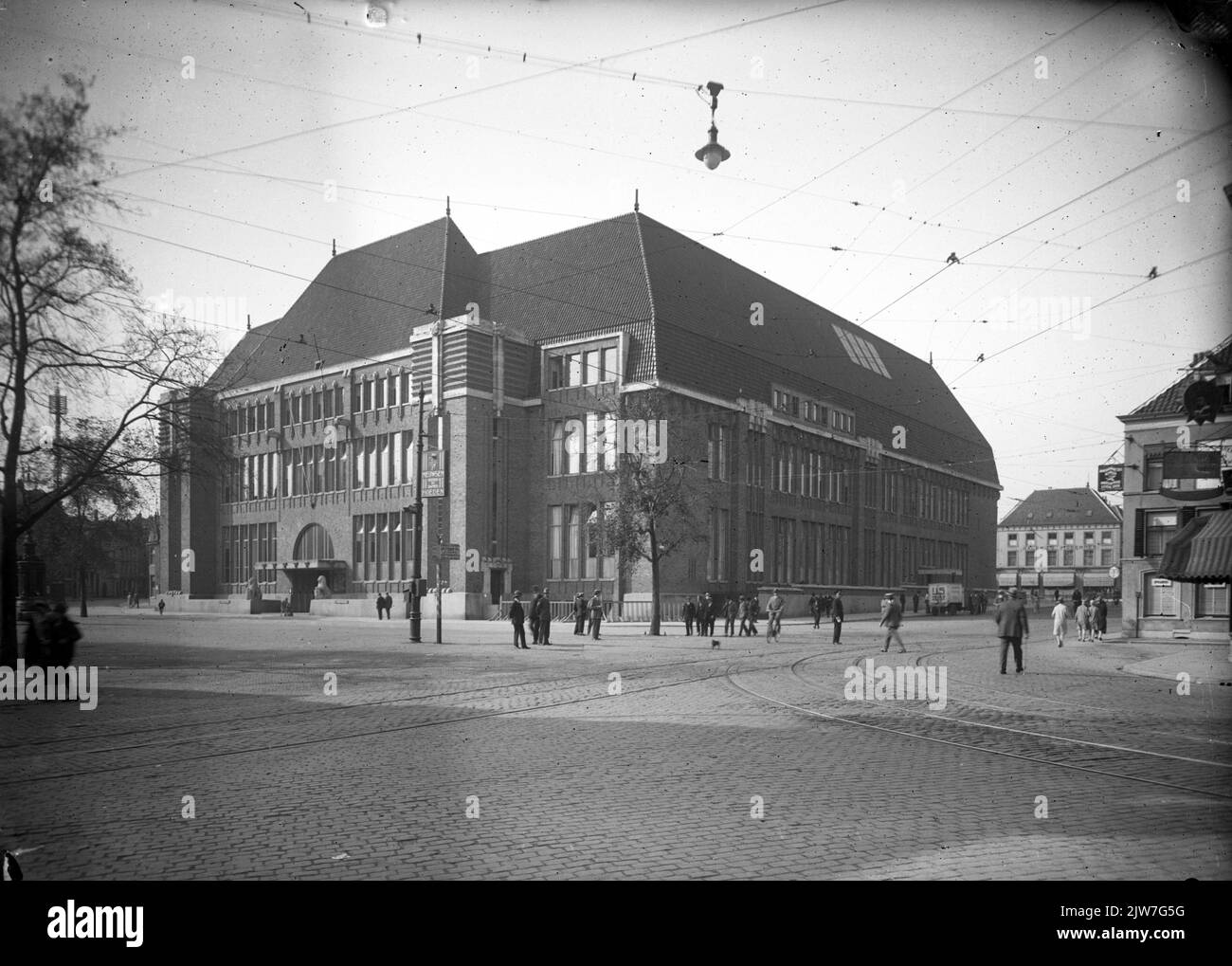 Side view from walls Black and White Stock Photos & Images - Alamy