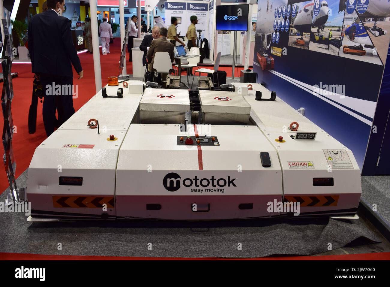 Mototok aircraft tug hi-res stock photography and images - Alamy