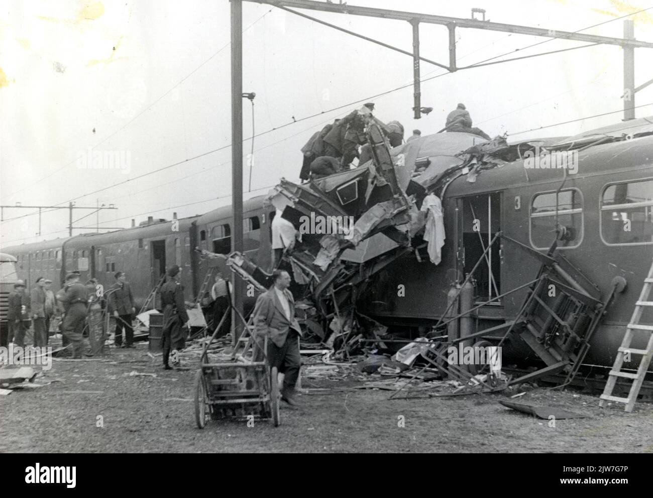 Image of the salvage work after the frontal collision between two ...