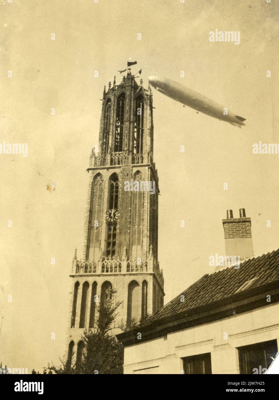 Image of the German airship De Graf Zeppelin at the Dom Tower in ...