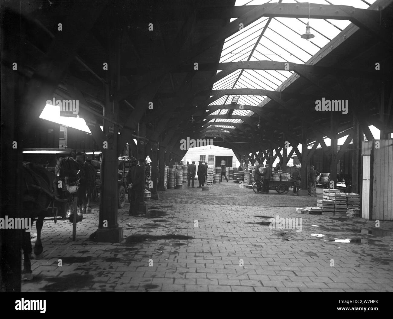 Overloading image Black and White Stock Photos & Images - Alamy