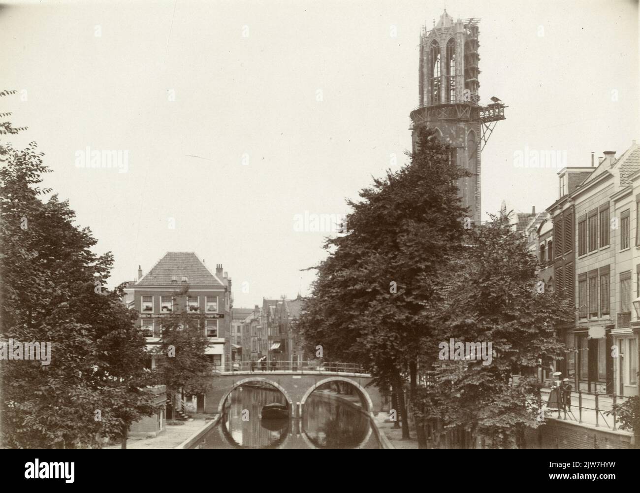 View of the Oudegracht Tolsteegzijde in Utrecht with the Gaardbrug in the middle Stock Photo - Alamy