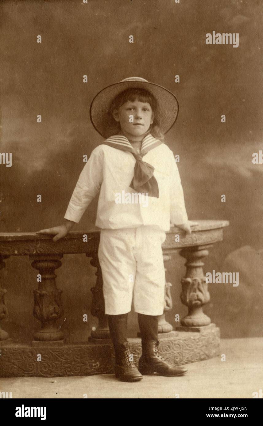 Portrait of Thomas Hartvelt (Utrecht, 18-5-1910 Stock Photo - Alamy