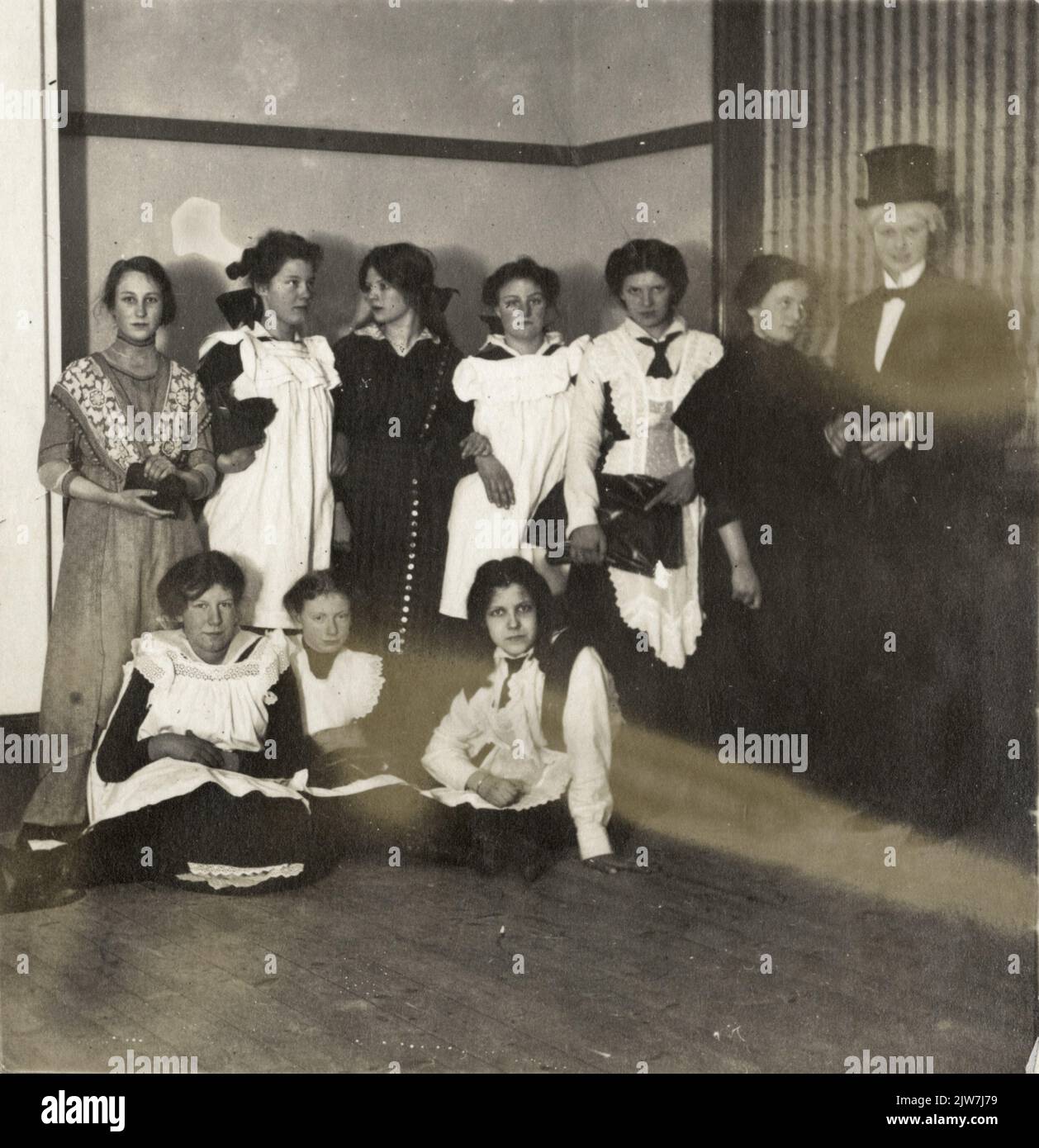 Group portrait of a number of students from the municipal H.B.S. For ...