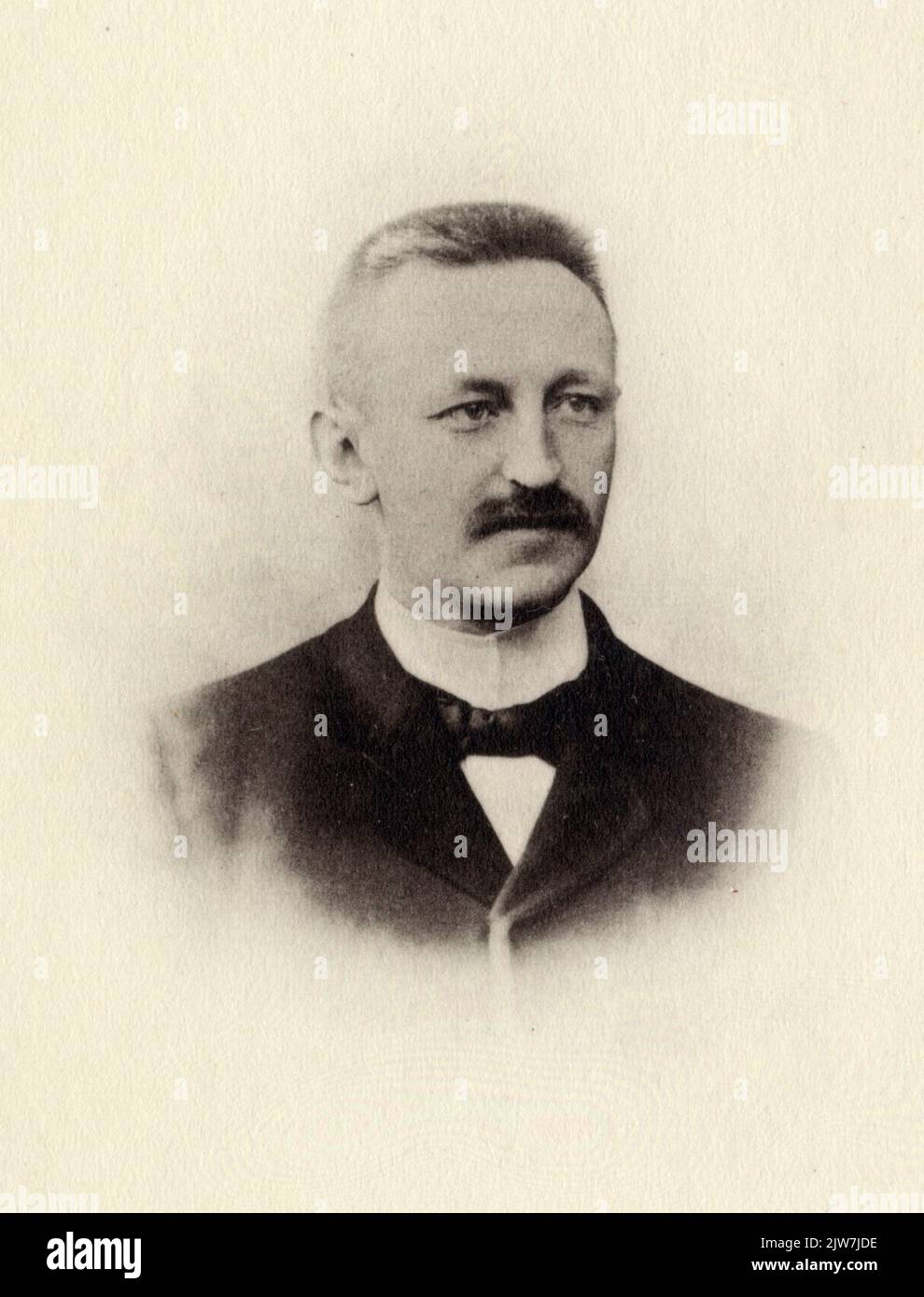 Portrait of prof.dr. C.H. Wind, born 1867, professor in mathematics and ...