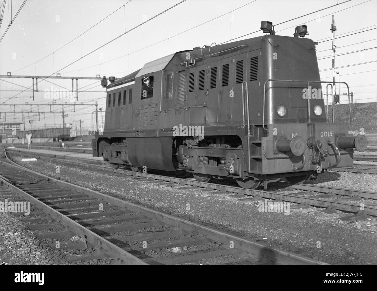 Image of the Diesel-Electric locomotive No. 2015 (series 2000) of the N.S. On the ...
