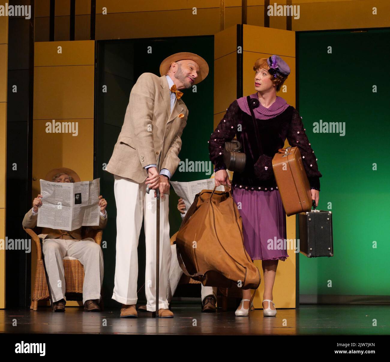 Berlin, Germany. 31st Aug, 2022. Actors Ralph Morgenstern (Osgood ...
