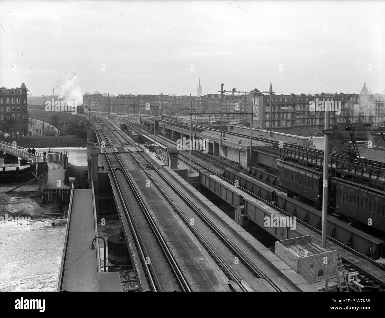 View of the railway bridges over the Nieuwe Vaart and the discharge ...