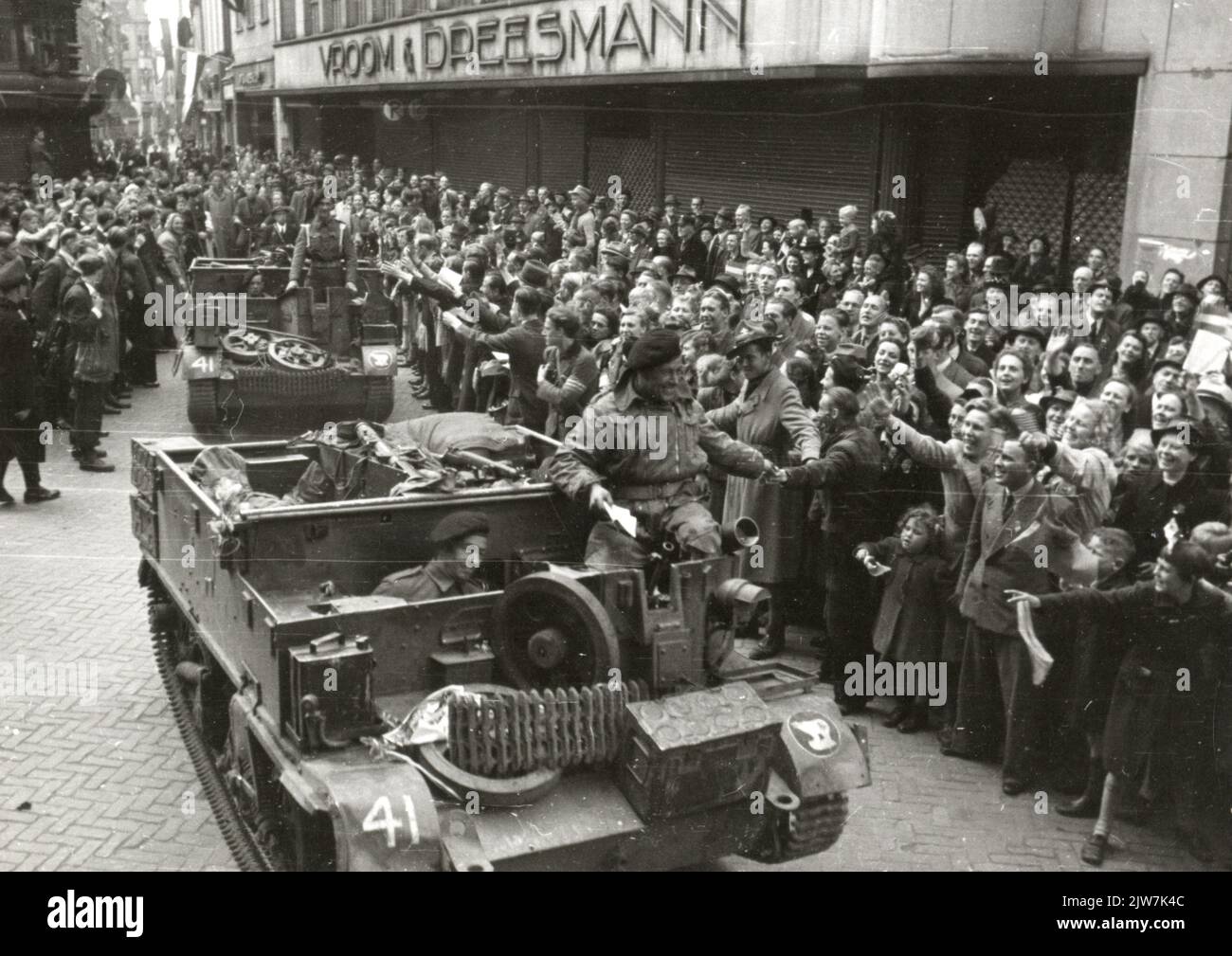 Image of the entry of the soldiers of the 49th Reconnaissance Regiment ...