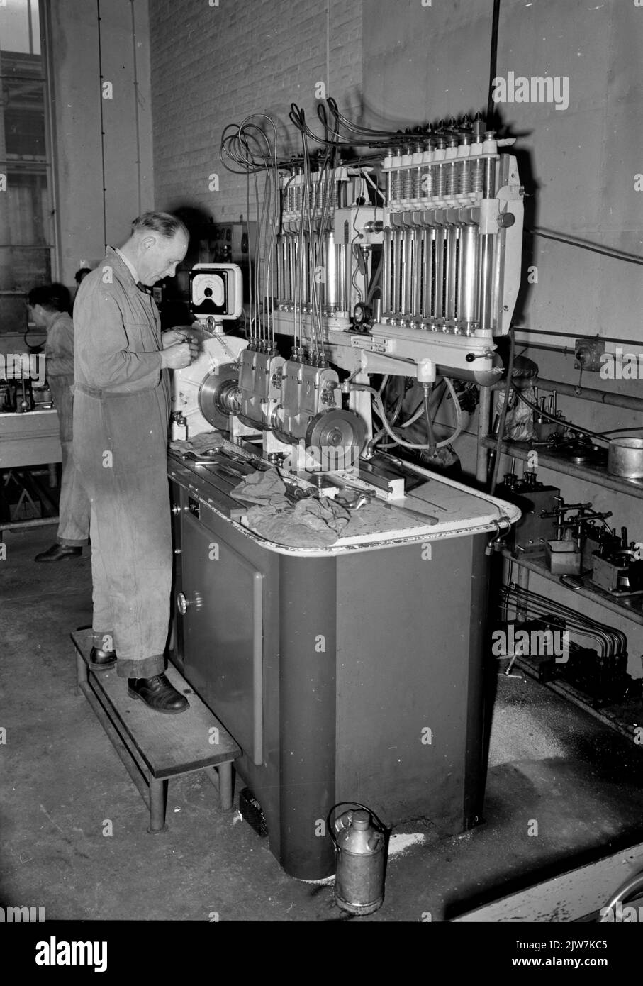 Image workbench in workshop Black and White Stock Photos & Images - Alamy