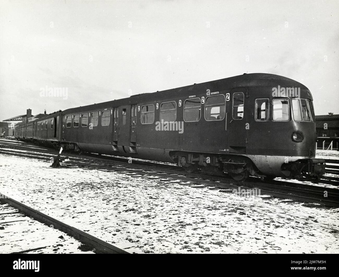 Image of the diesel-electric train set no. 190 (formerly no. 60), from ...